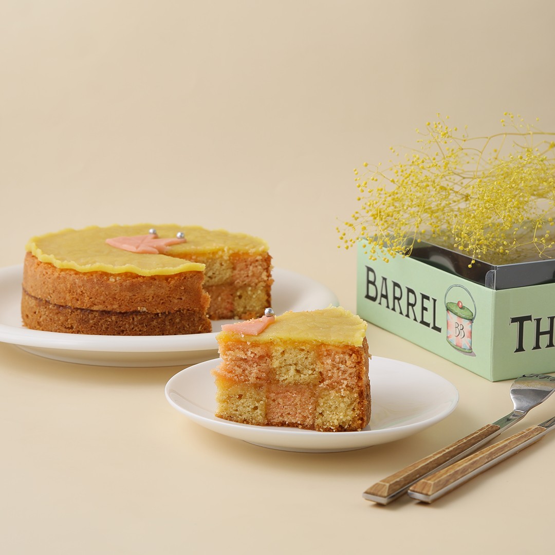 マウントバッテンケーキ 5号（The Biscuit Barrel） | Cake.jp