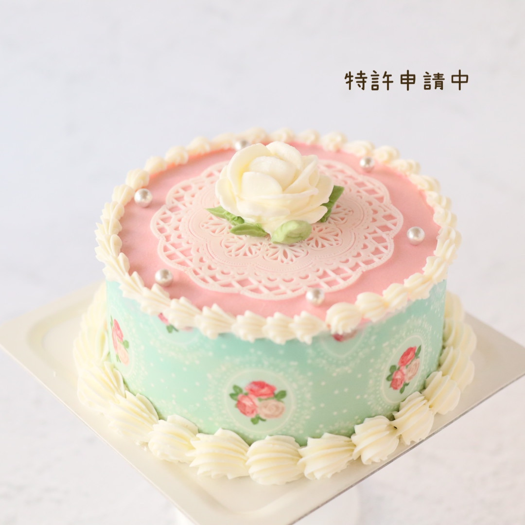 カルトナージュケーキ Crochetピンク 4号 （Candy MERU） | Cake.jp