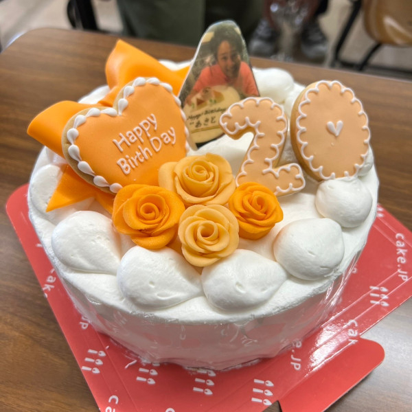 セミオーダー写真ケーキ 6号《選べる9色｜プリントケーキ｜センイルケーキ｜リボン｜薔薇｜お好きなお写真と数字で 》 の口コミ・評判詳細| Cake.jp